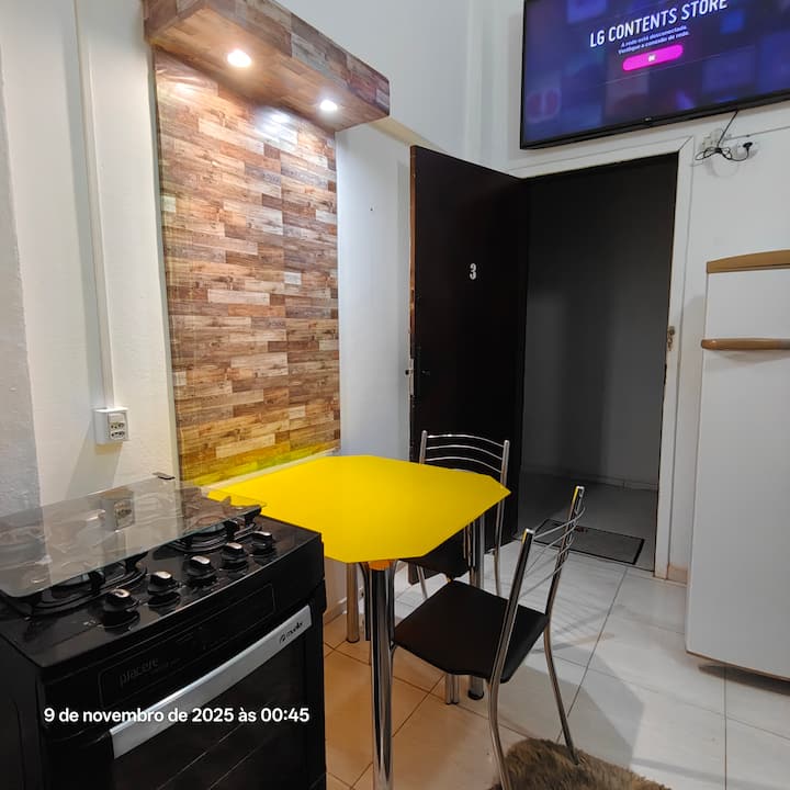 Apenas 100m Da Catedral, Com Ar E Máquina De Lavar - Cascavel