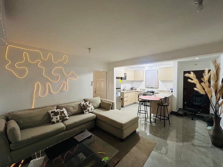 Minimalist Condo At The Vineyards - Kingston