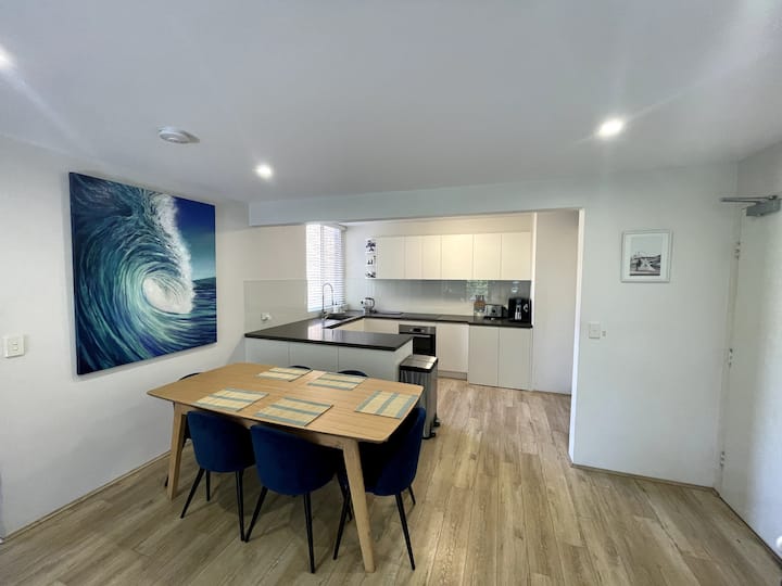 North Bondi Retreat – 10 Min Stroll To The Sand - Bondi Beach