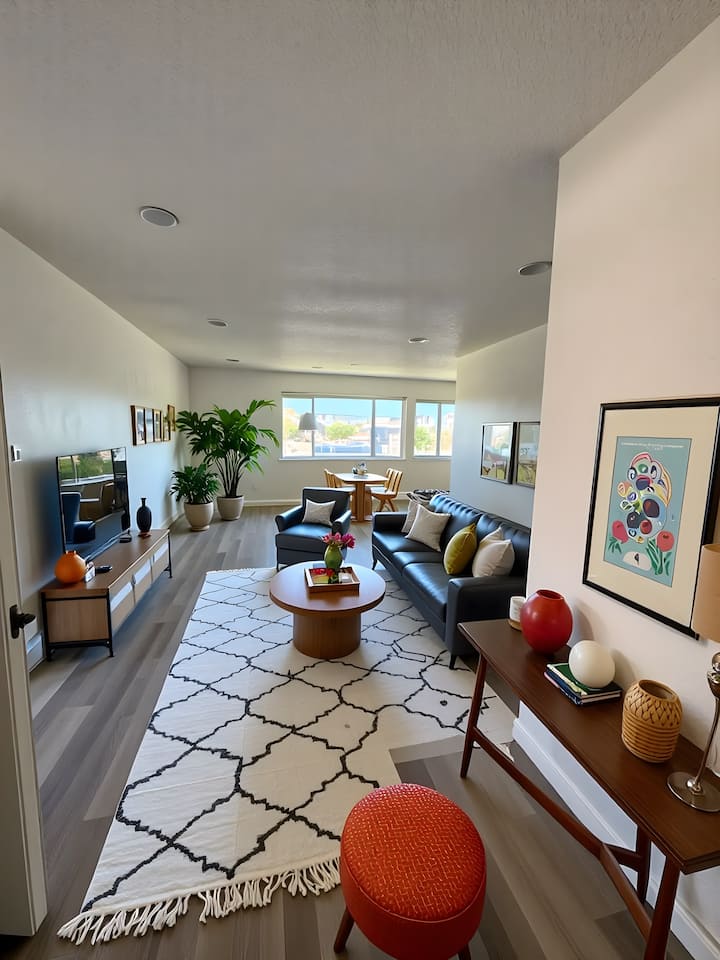 Hesperia Haven: Cozy 3-bed Near College & Shops - Victorville, CA