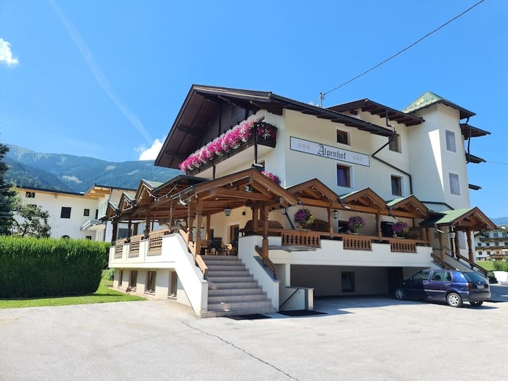 900m Zur Piste / Charmante Privatzimmer 4-6 Pers. - Kaltenbach