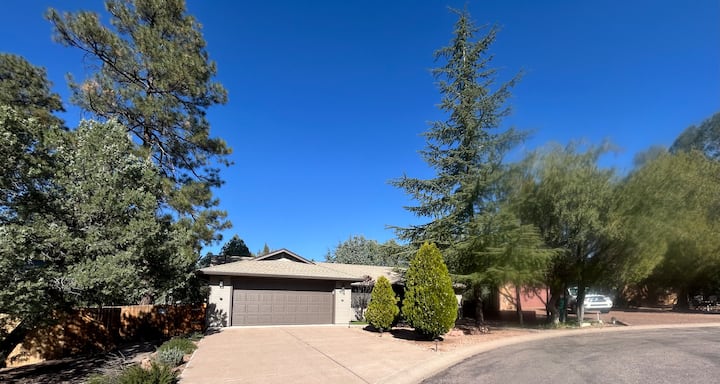 Trailwood Retreat | Spa | Park | Firepit | Pets - Payson, AZ