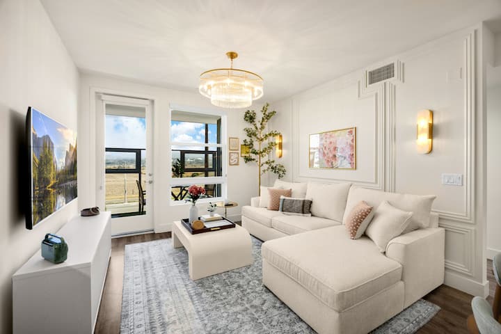 Melody | Ultra Luxury 2br Condo W/ Pool, Gym - Irvine, CA