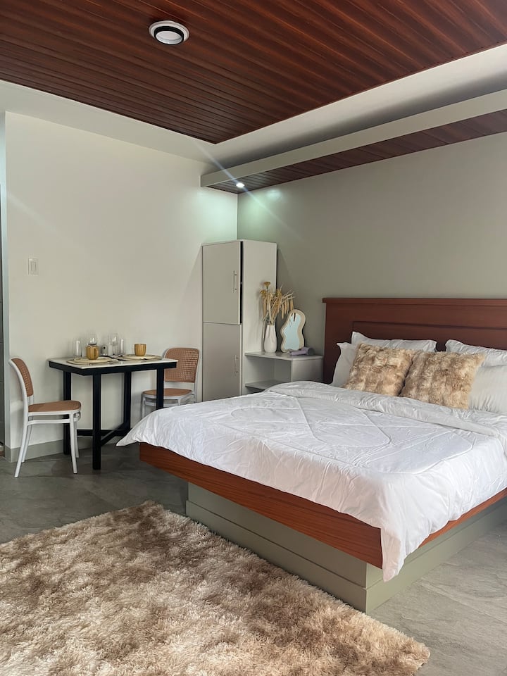 Marahuyo Haven | Affordable Coastal Stay + Pool - Panglao