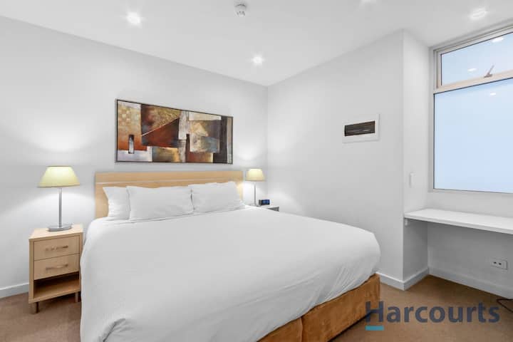 City Apartment - Adelaide