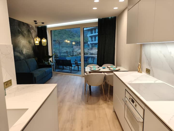 Boutique Studio Diorit · Garáž & Terasa - Brno