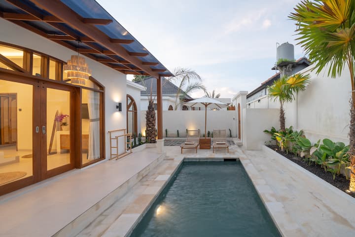New! Santorini Style Private Pool Villa In Ubud - Denpasar