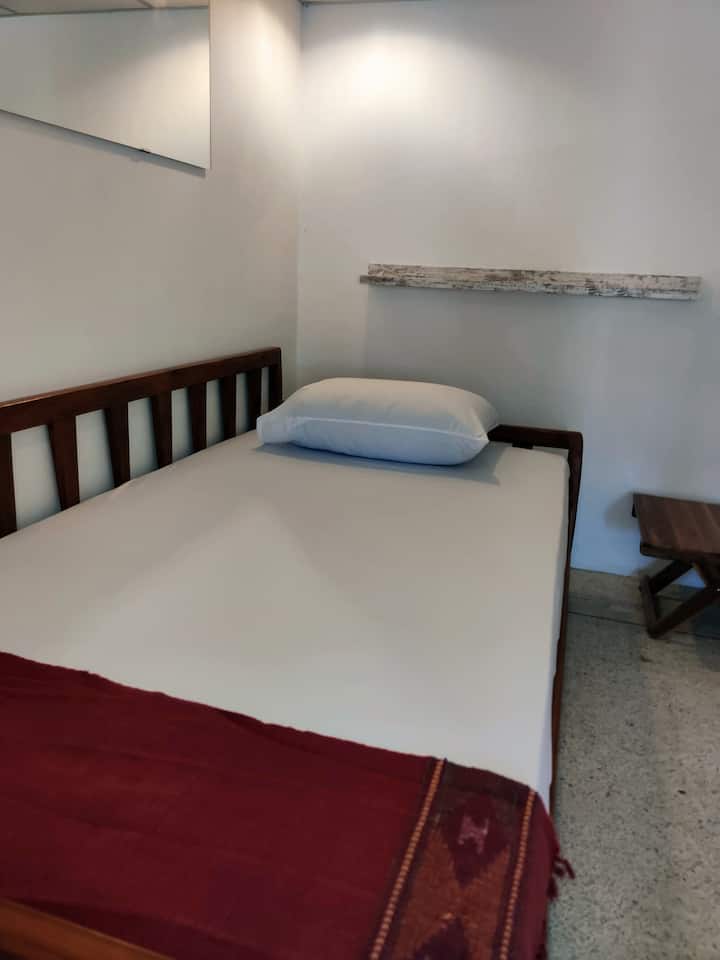 Lumphini 4 City Center | Private Bath | Ac - Bangkok