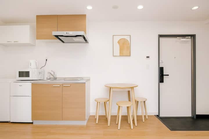 銀船402室 上野徒步8分新装两室一厅双床＋榻榻米 五交通线直达浅草秋叶原新宿築地六本木 邻商超药妆 - Tokyo