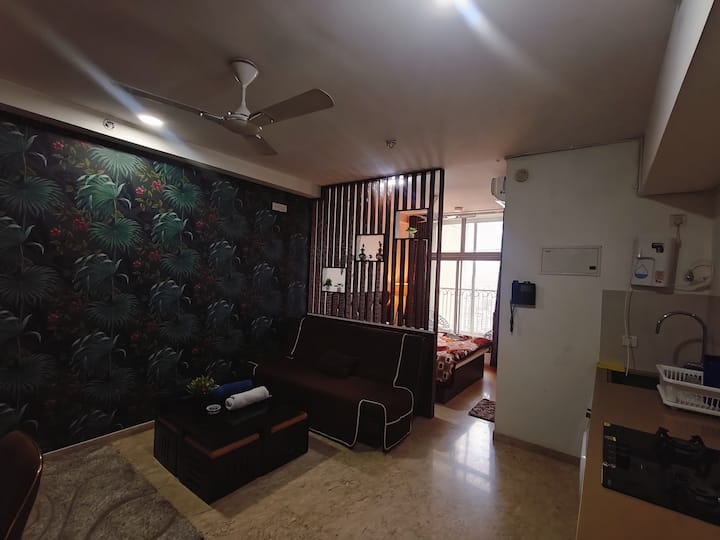 Heart N Home Studio @Hiranandani Estate - Thane