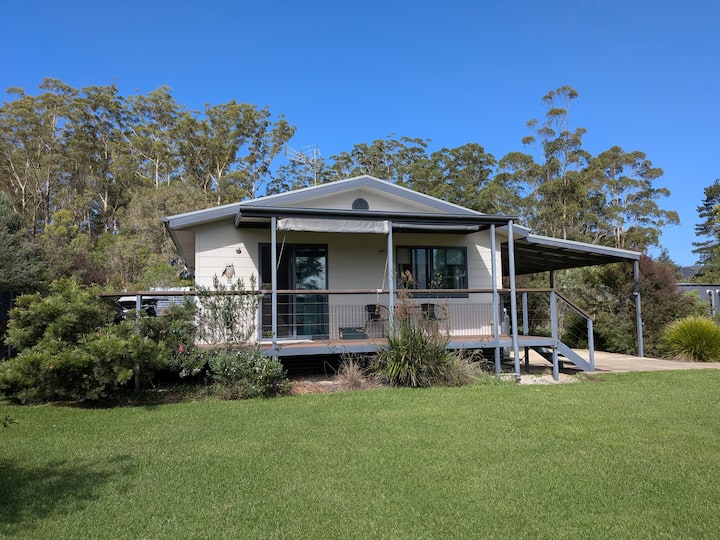 Horse Shoe Lagoon Guesthouse 1 Or 2 Bedrooms - Bega