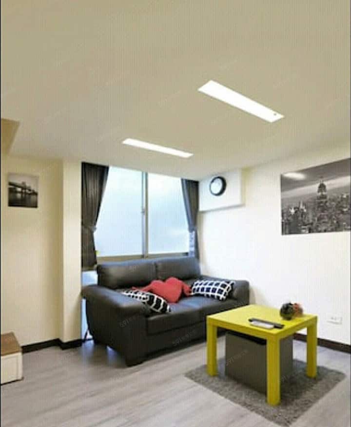 Taipei Ximen Loft 西門町時尚樓中樓 台北車站 美食街 情侶旅遊 家人朋友旅遊首選 - 완화 구