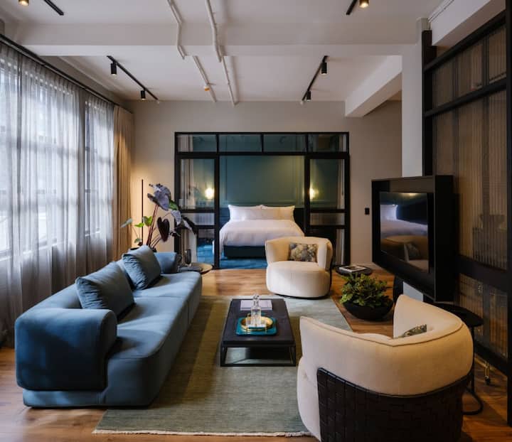 Luxe Executive Pad | 2 Bed 2 Bath | Suite - Auckland