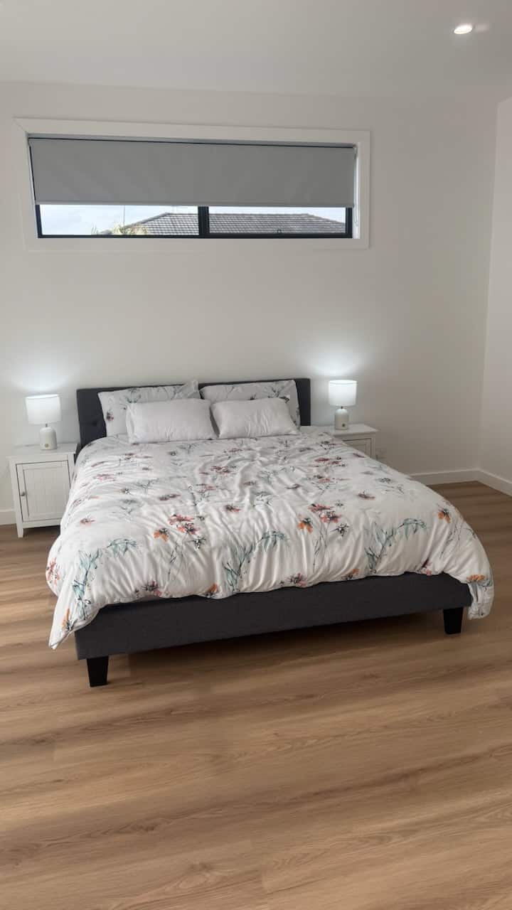 Comfortable Bedroom Ensuite - Liverpool
