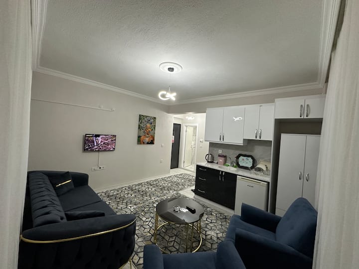 Her Yere Yürüme Mesafesinde Merkezi Lokasyon 7/24 - İzmir