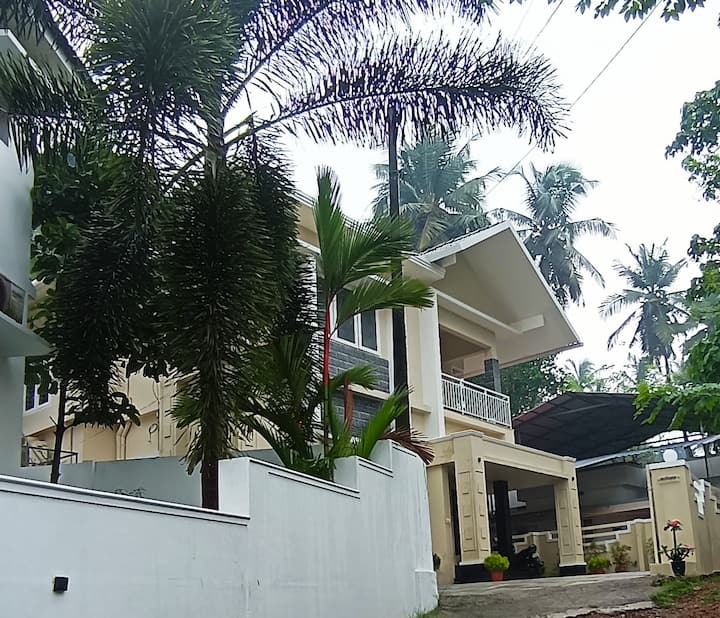 Sadgamaya Homestay Where Comfort Feels Like Home. - Kozhikode