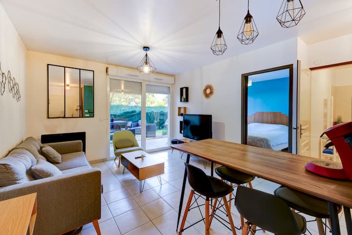 Embnb A57 | T2 Design Avec Patio à 5 Min De Genève - Gaillard