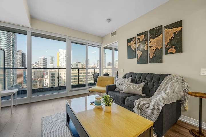 Suite Mia:medical District 2br • Walk To St. Mikes - Toronto