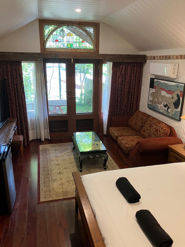 Fawkes Coach Cottage. - Perth