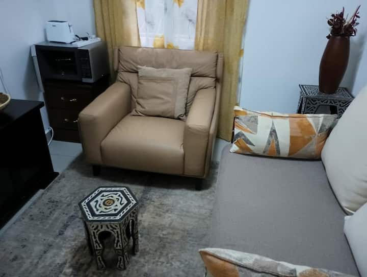 One-bedroom Apartment In Adonkia - Freetown