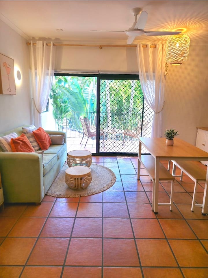Stylish Beach Apartment Close To Town - Port Douglas