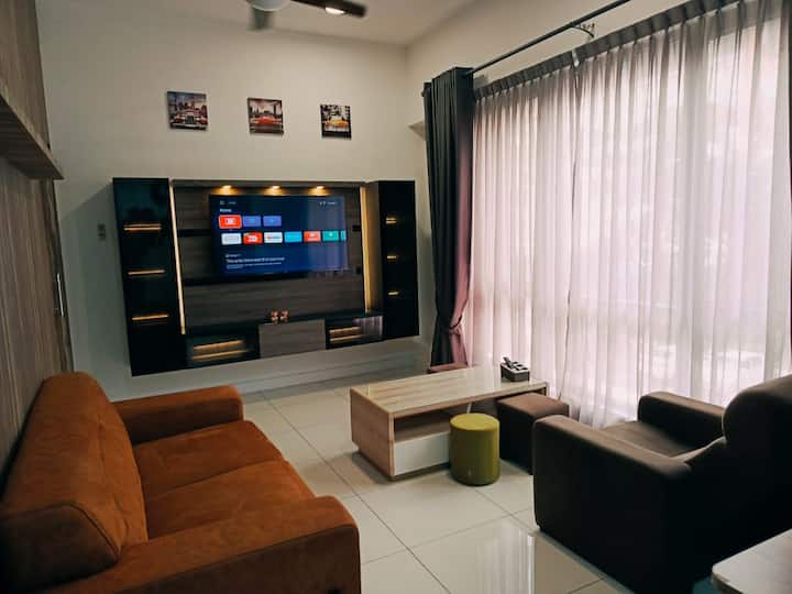 Miri Times Square 6 Pax 

(2 Rooms & 2 Baths) - Miri