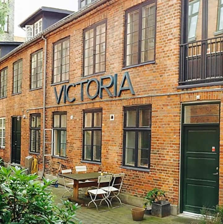 Authentic Townhouse Next To The Lakes (160m²) - Copenhagen