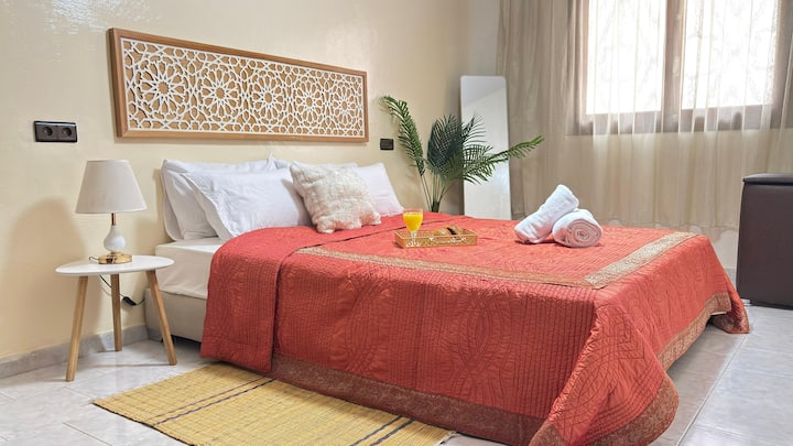 Appartement Traditionnel Spacieuse Au Centre Ville - Fez