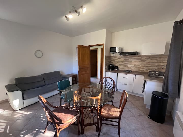 Dépendance Pour 4 Pers Au Cœur D’une Oliveraie - Montauroux