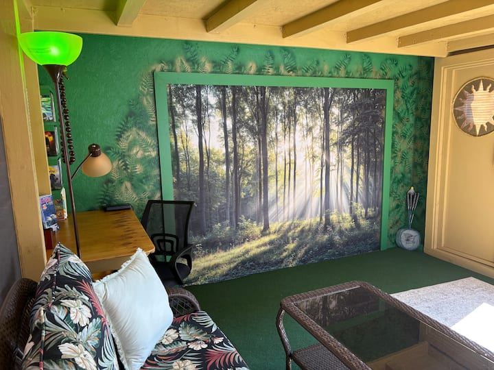Enjoy Our Ameriship Rv And Playroom/lounge - Navarre, FL