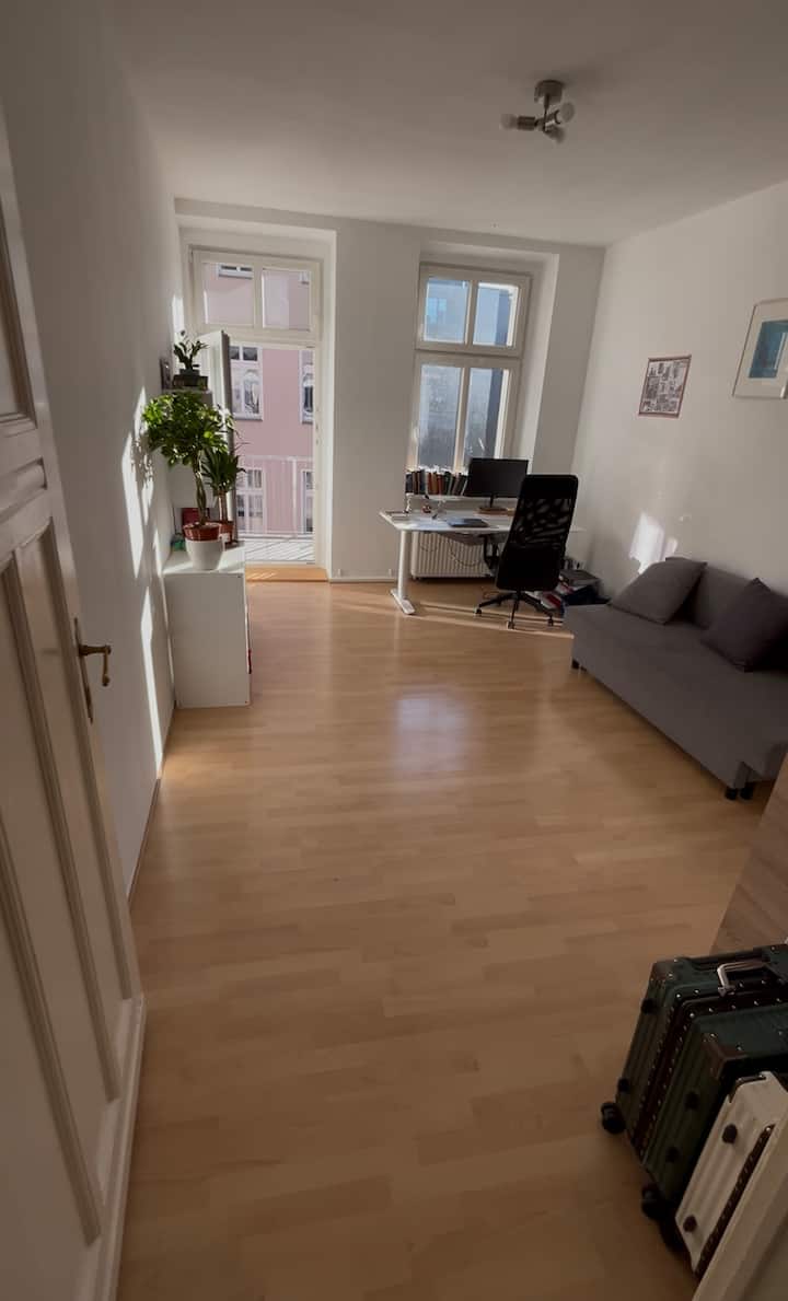 Wohnung Im Herzen Vom Prenzlauer Berg - Mit Balkon - Berlín