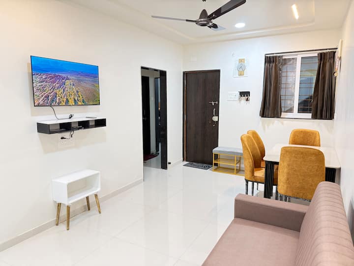 Ground Floor 1 Bhk 2+2 Guests Flat With Backyard - Nashik