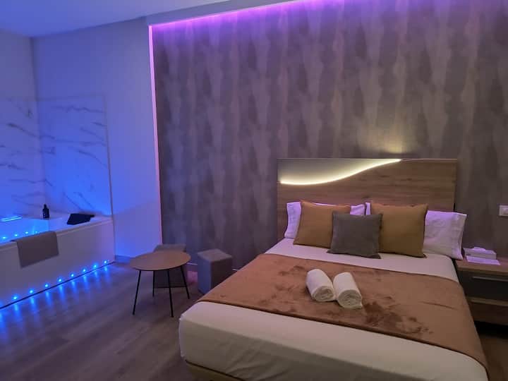 Paradise Suites Madrid.
Suite Deluxe - Jacuzzi - Madrid