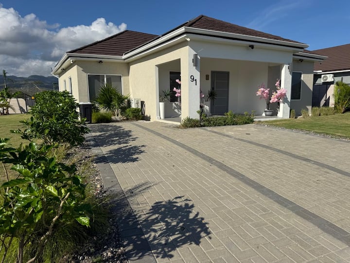 Hideaway @ Fairway Estate - Jamaica