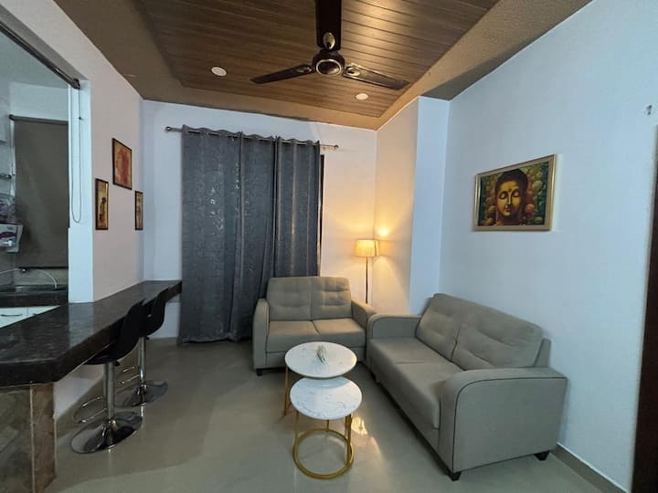 White House By Aerostays - Kharar