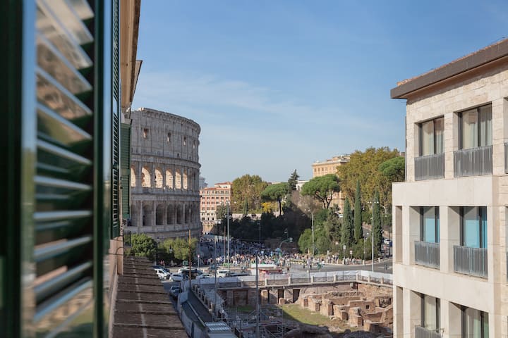 Deza| Luxe Vue Du Colisée - Italy