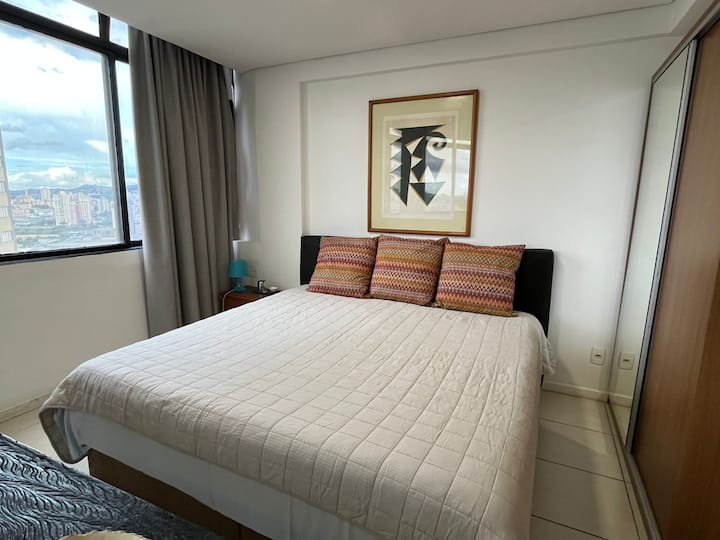 1812 - Loft Espaçoso Com Vista Panorâmica - Belo Horizonte