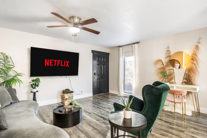 Stadium-view • Walk To Texas Live! & At&t Stadium - Arlington