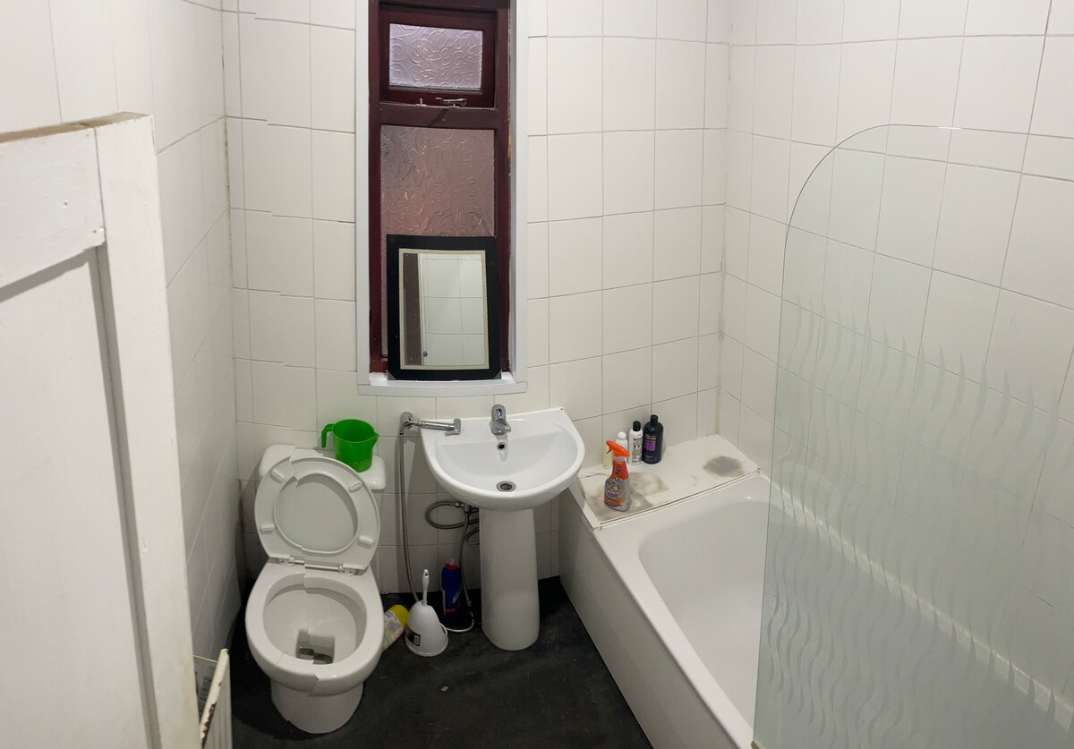 Grande chambre double Rusholme. - Airbnb