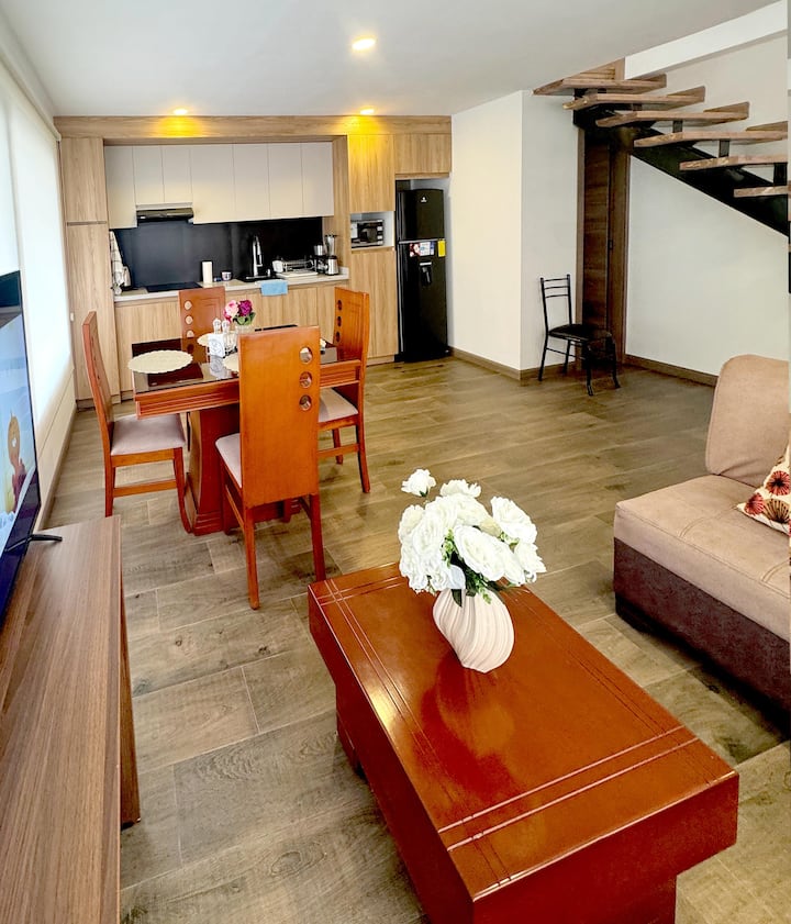 Modern House In Prime Neighborhood Cuenca - 쿠엥카