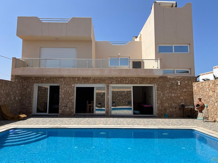 Villa Tammunt (Mit Pool, Balkon Und Terrasse) - Mirleft