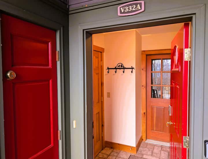 Apres Jay Summit V332a Ski-in/ski-out 2br/2ba - Jay, VT