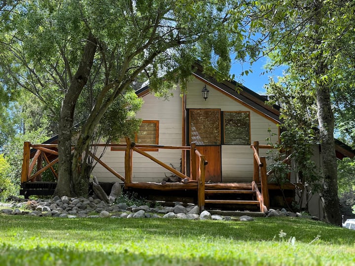 Cálido Refugio Rodeado De Naturaleza - San Carlos de Bariloche