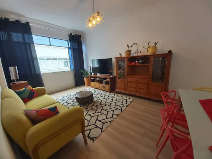 Estadia Entre O Mar E O Metrô Em Copacabana. - Brazil