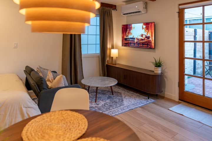 Cozy West Covina Studio | Kitchen, Patio & Laundry - West Covina, CA