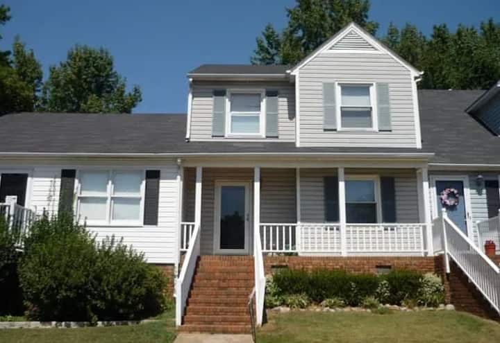 The "Big" Little Townhouse. - Spartanburg, SC