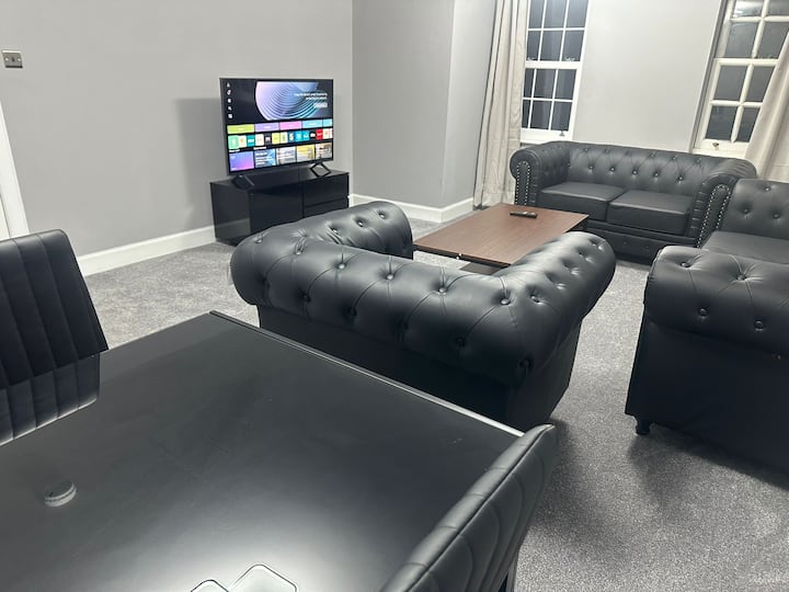 3 Bedroom Apartment City Centre - Edinburgh