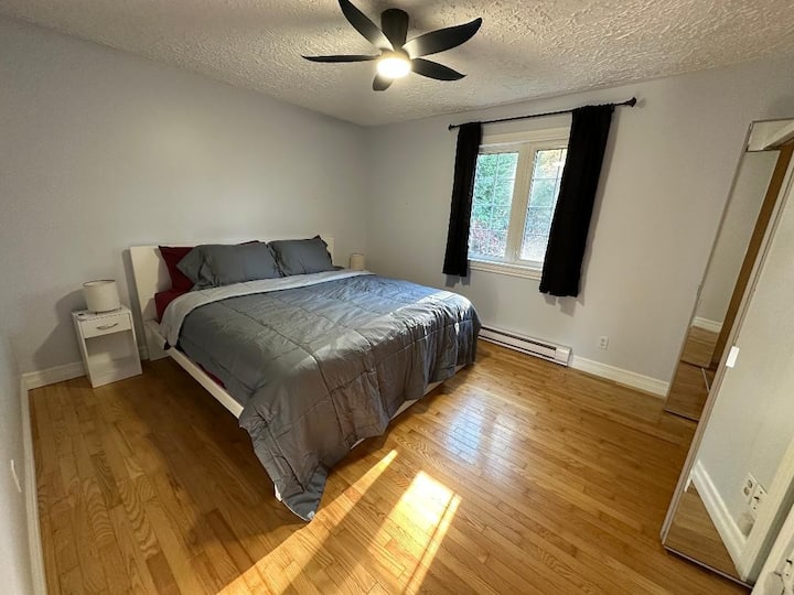 The Grand Estate -4 Bedroom - Moncton