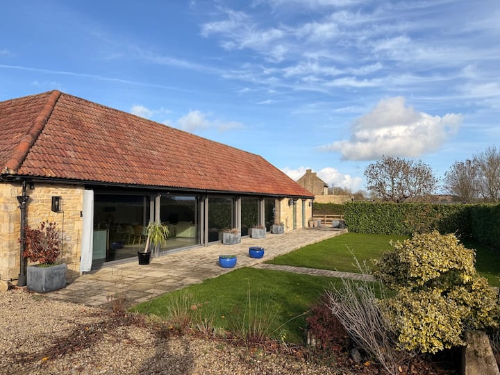 Peaceful Countryside Barn Conversion Near Bampton - Witney