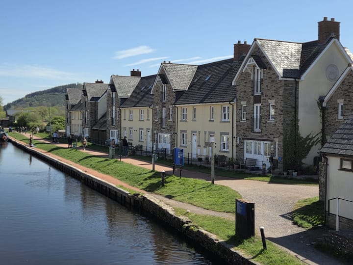 New! Waterside Base To Explore The Brecon Beacons - Brecon